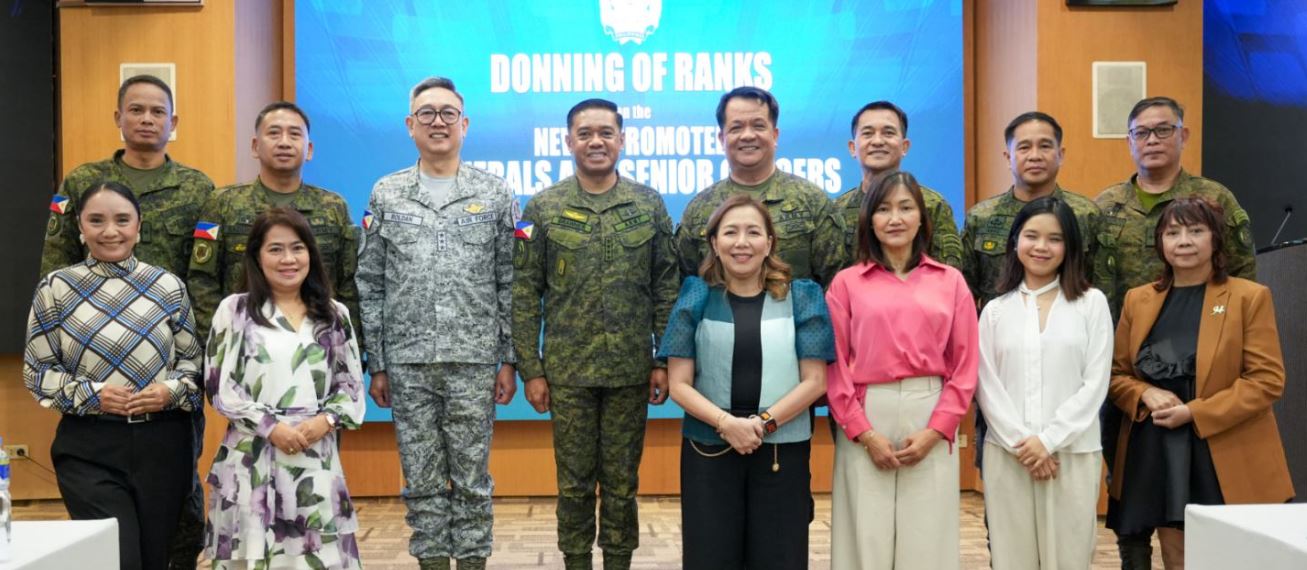 AFP pins new ranks on 6 generals, senior officers