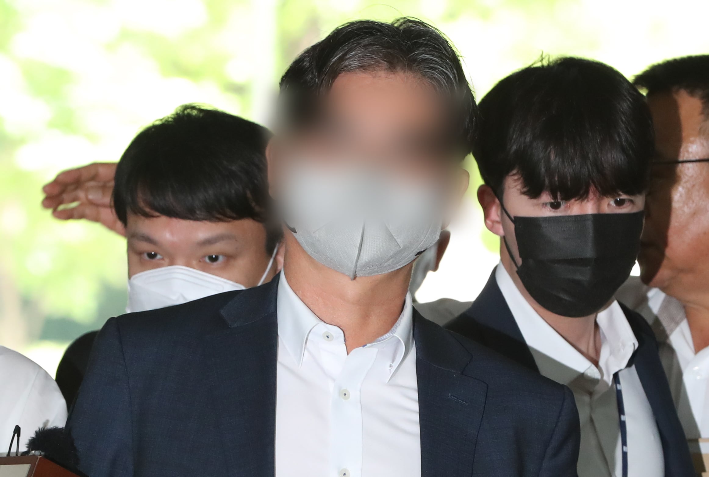 Park Yong-soo sentenced in Democratic Party money envelope case