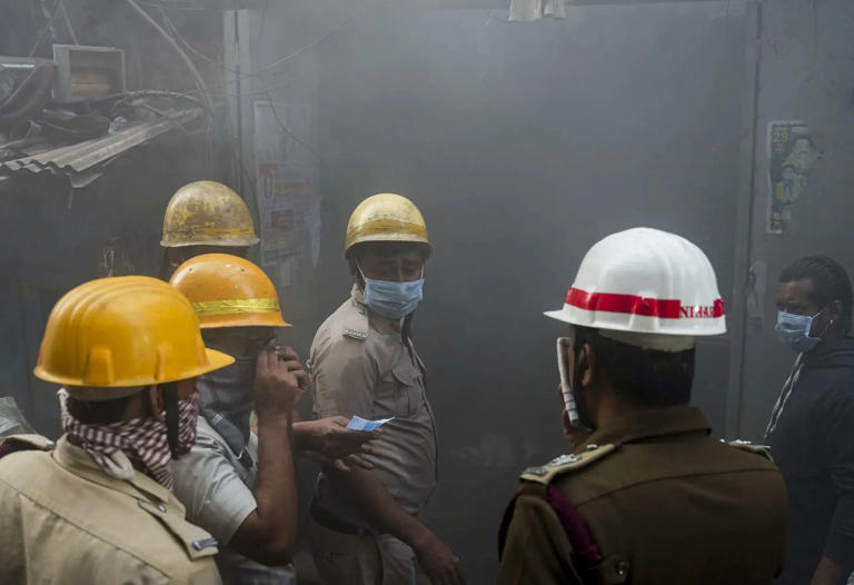 Kolkata factory fire: Manager, deputy manager arrested as 21 body parts ...