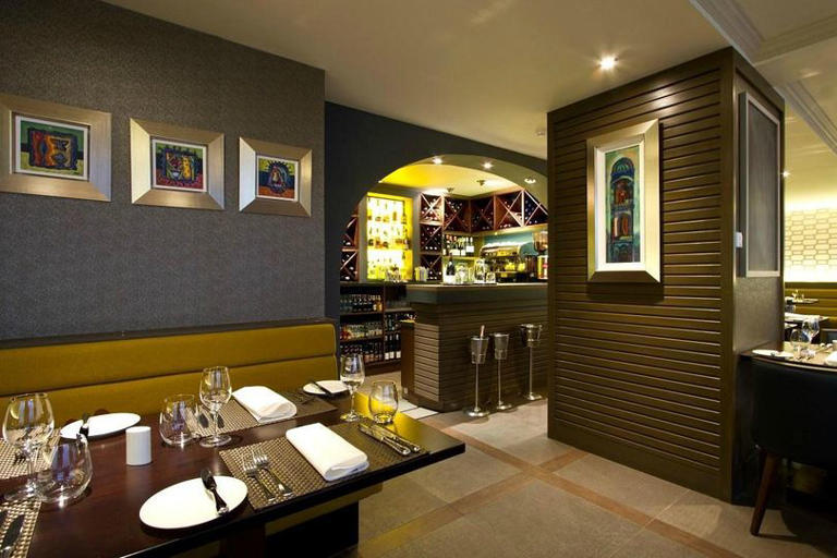 Inside Lorraine Kelly's favourite Scottish restaurant that serves 'very ...