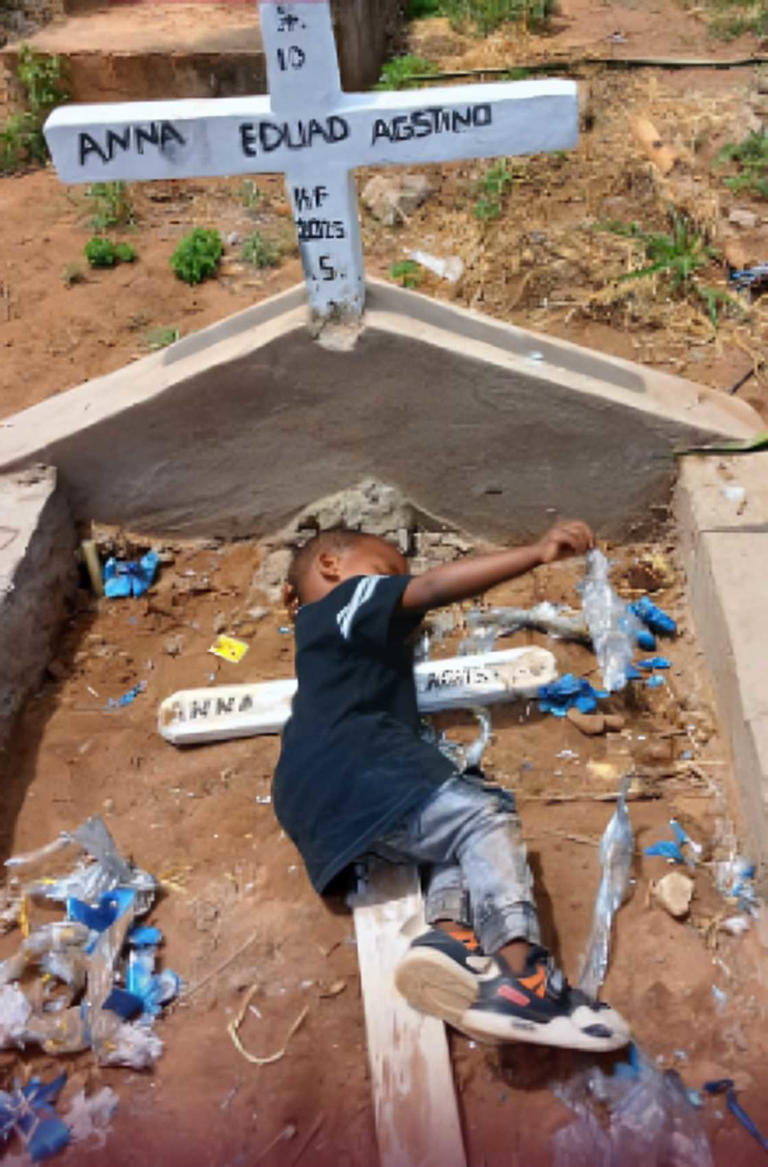 Photos of young boy sleeping on mum's grave break hearts: "This is painful"