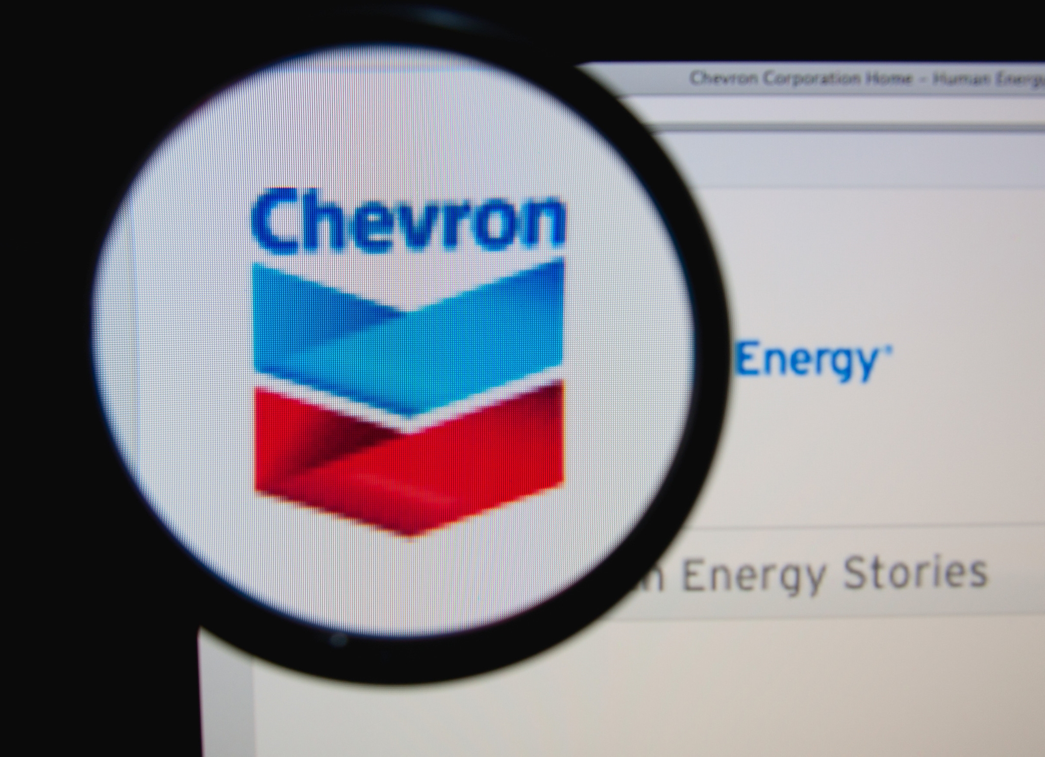 Chevron: Καλύτερα των εκτιμήσεων τα προσαρμοσμένα κέρδη