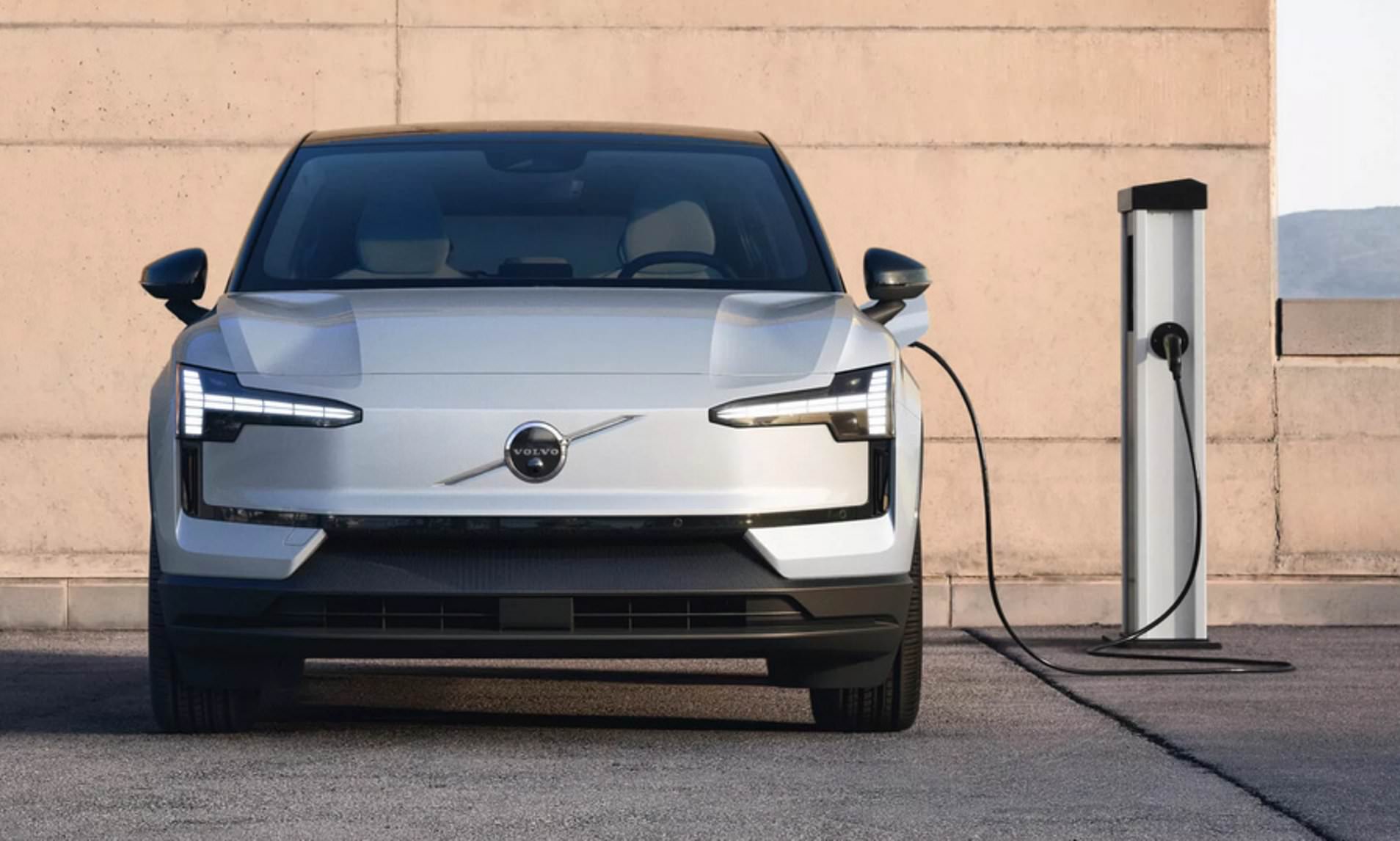 Volvo tells customers to not charge their electric SUVs above 70% due ...