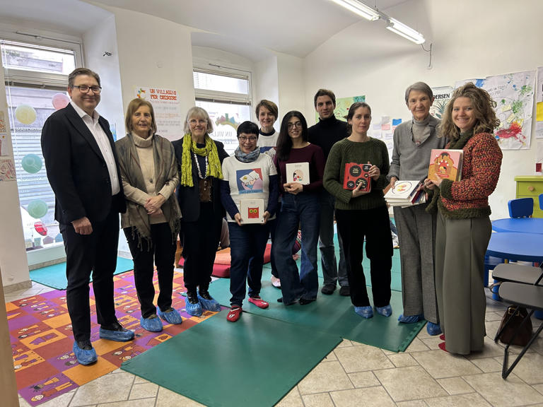 Libri bilingui per i più piccoli donati al Villaggio per crescere di ...