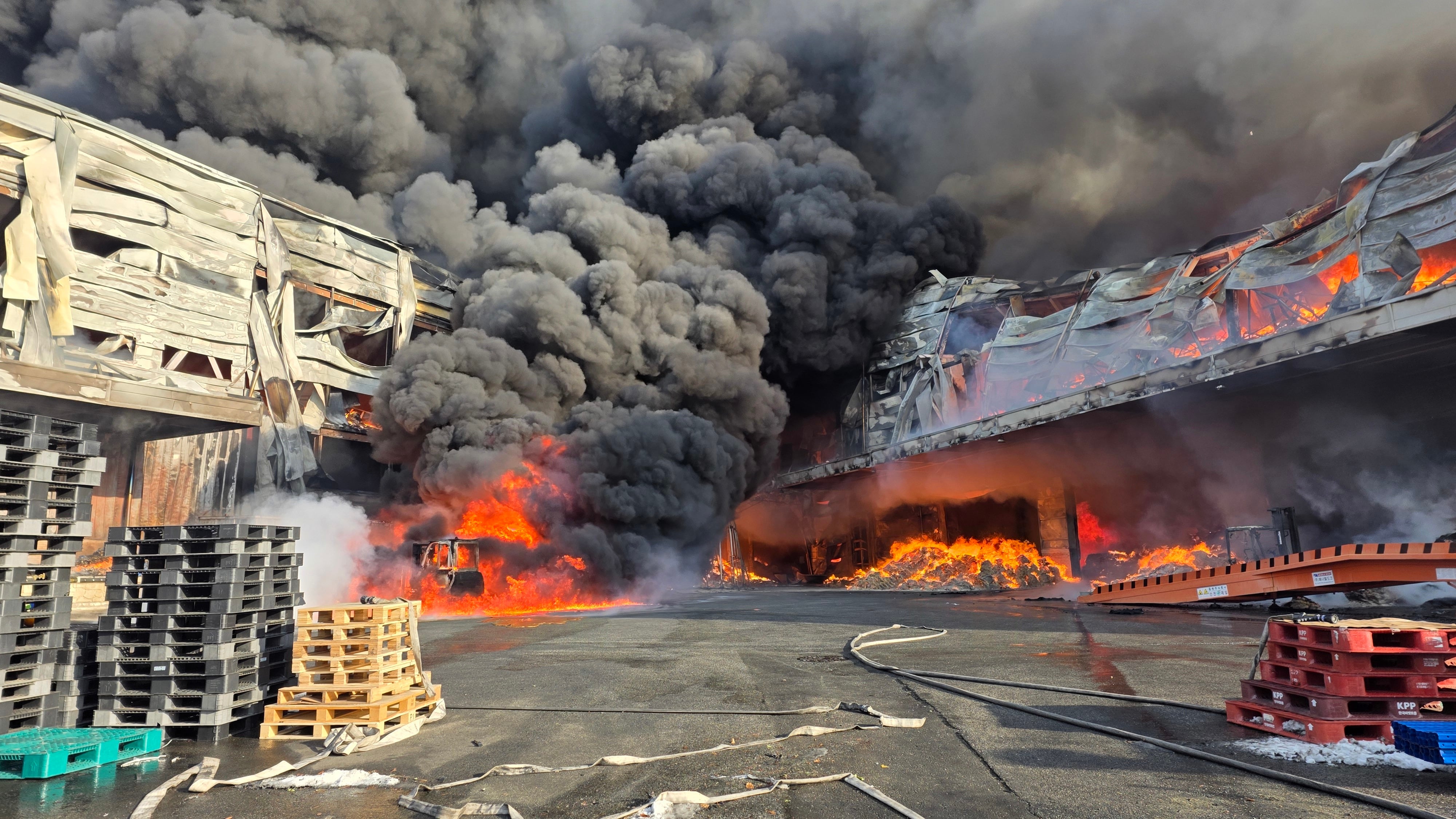 Eumseong factory fire leaves three workers missing