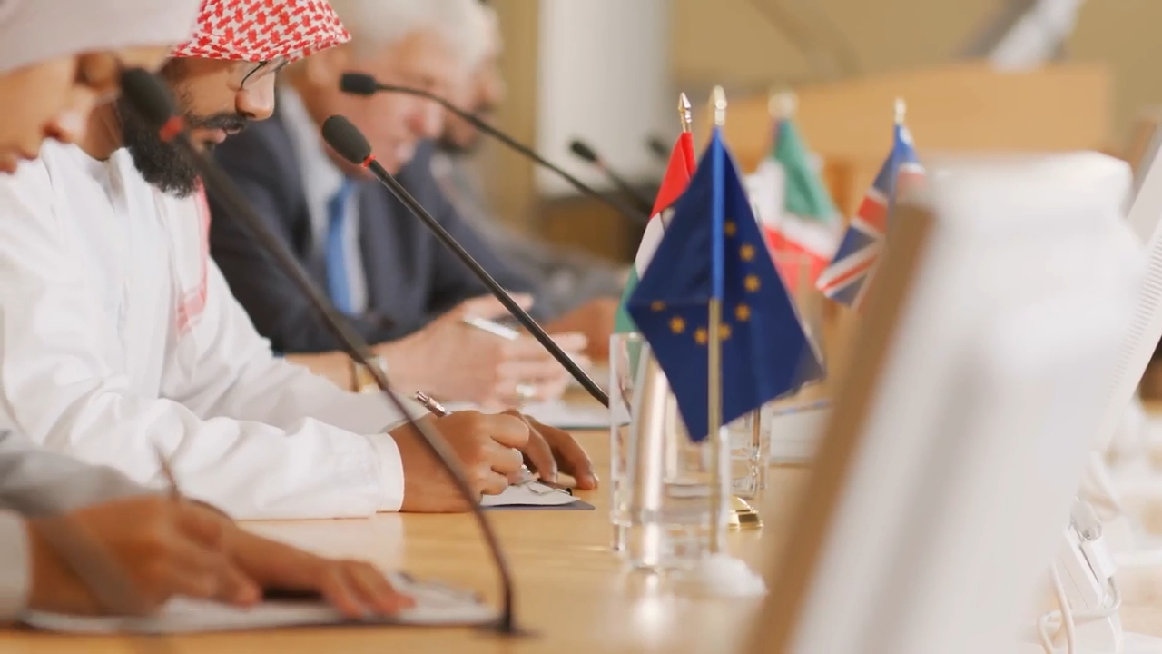 This is why NASA needs a space station around the moon