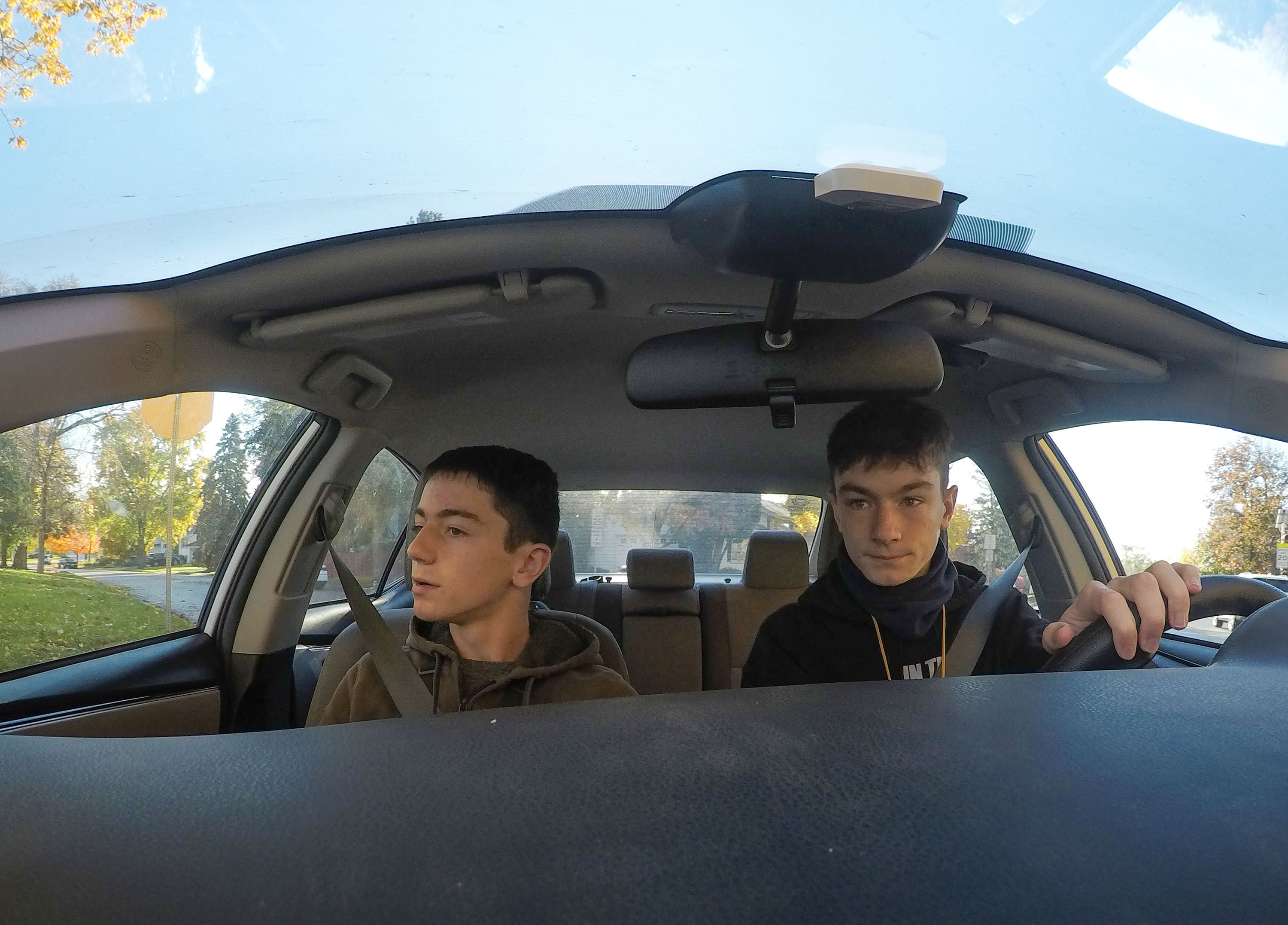 A pair of teen brothers are in the thick of tracking, documenting ICE ...