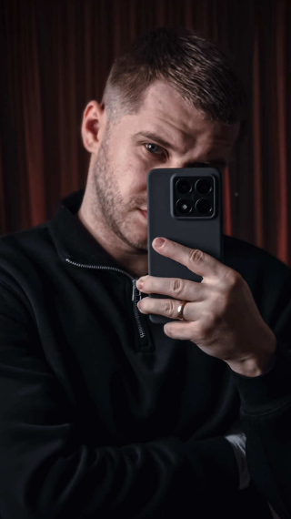 Creative mirror selfie ideas shot on Xiaomi 14T