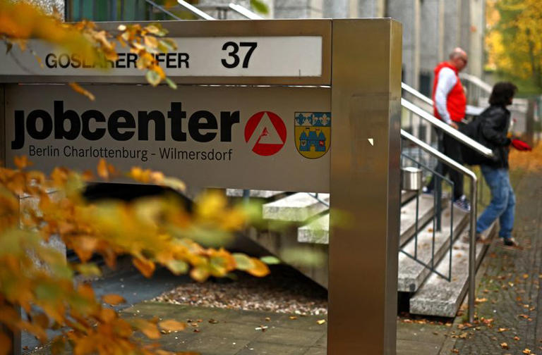 German jobless numbers hit 12-year high, inflation edges up