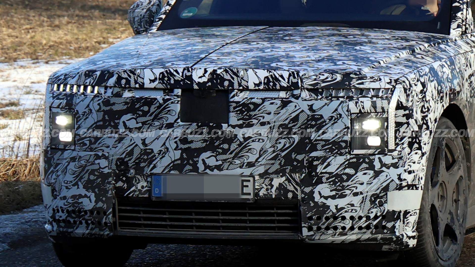 New Rolls-Royce spy photos show an absolutely filthy SUV