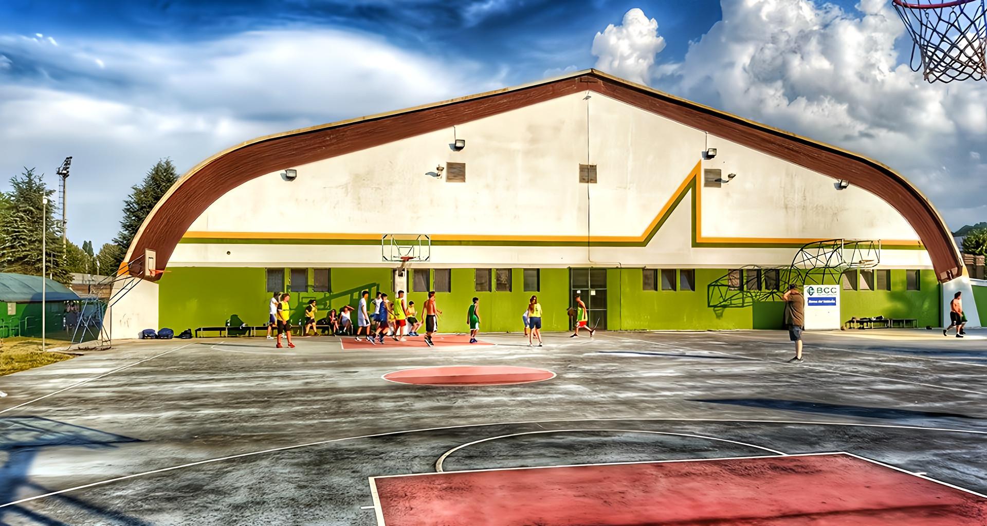 Palestra di via Bolzano. Iniziano i lavori nell’area sportiva