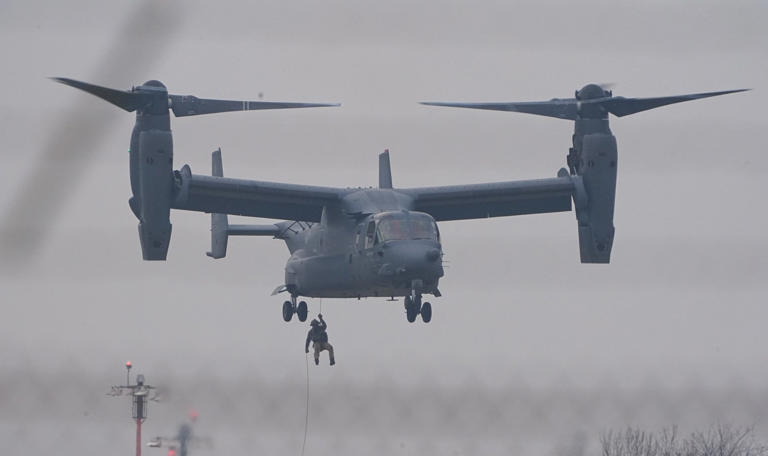 US 'nuke sniffer' jet that detects radioactive particles lands in UK ...