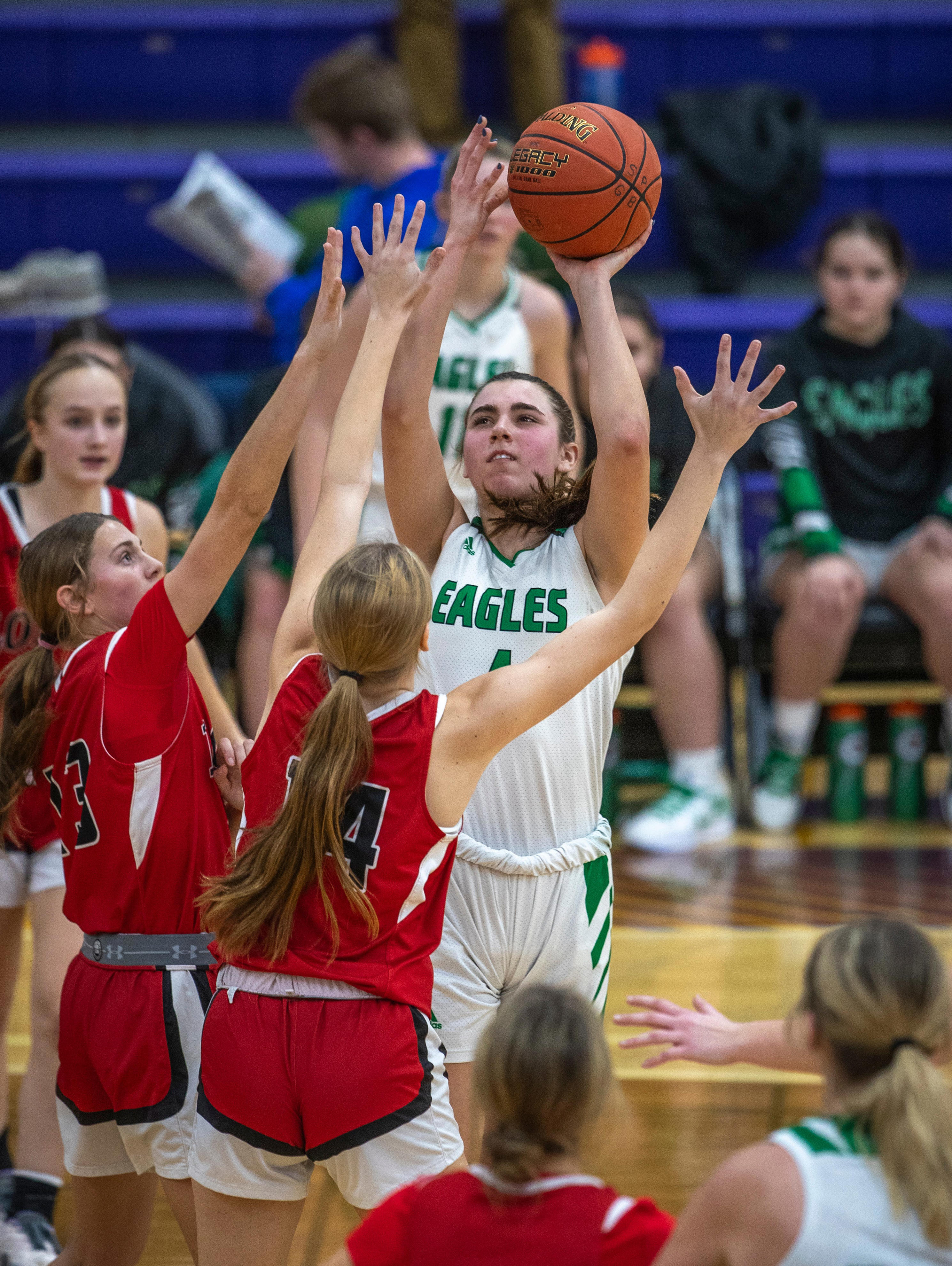 Almond-Bancroft's dynamic duo powers Eagles into conference race