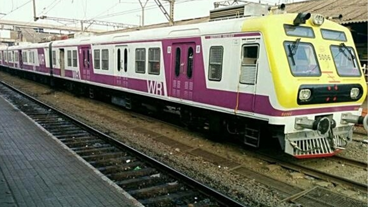Mumbai local trains get boost: 100 new rakes planned to replace old ...