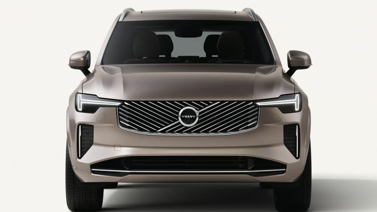 Volvo revives wagon dreams with a 3-row tease