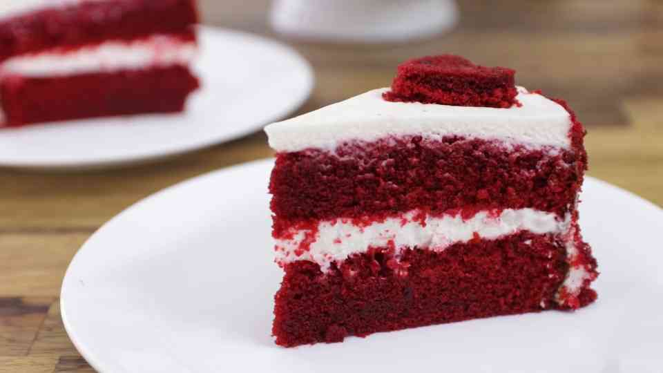 How 4 red velvet recipes turn one flavor into four totally different ...