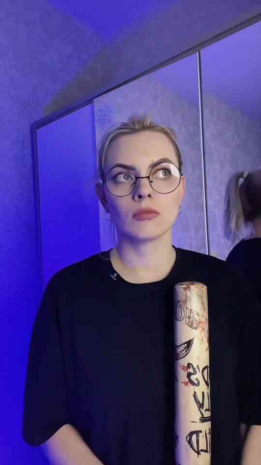 From good girl to Harley Quinn real quick