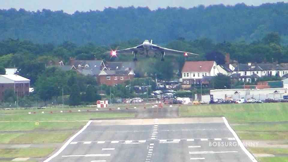 Watch the Vulcan touch down nose high using aerodynamic braking