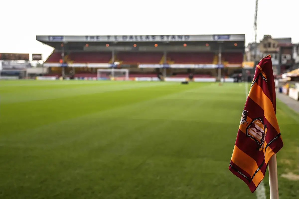 Bradford City enter advanced talks for proven forward