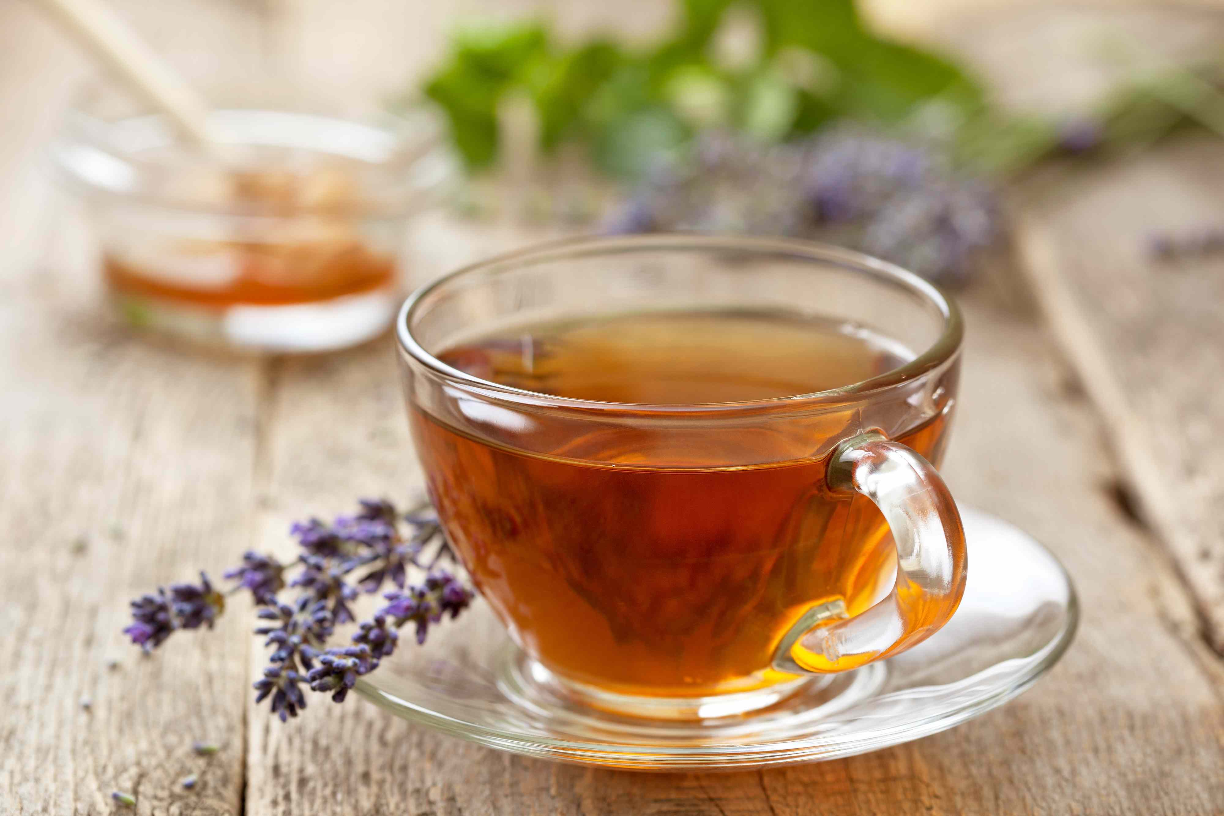 Herbal tea vs. black tea: Which has more antioxidants?