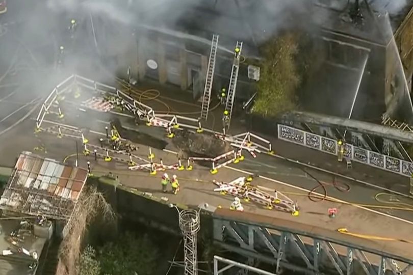 Euston train station chaos as fire near major railway line causes huge ...