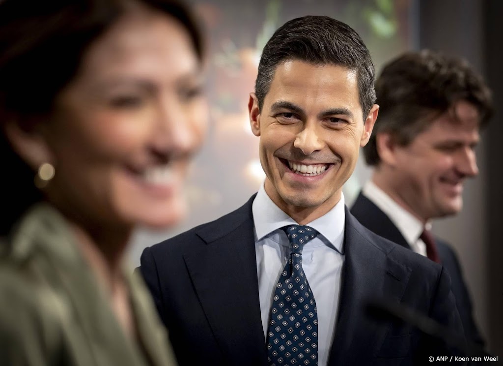 Uitzending 'RTL Tonight' met partijleiders van de coalitie