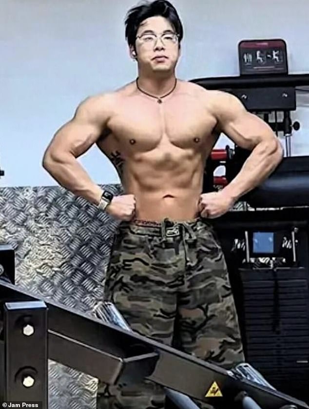 Bodybuilding influencer, 26, dies after complaining his head was ...