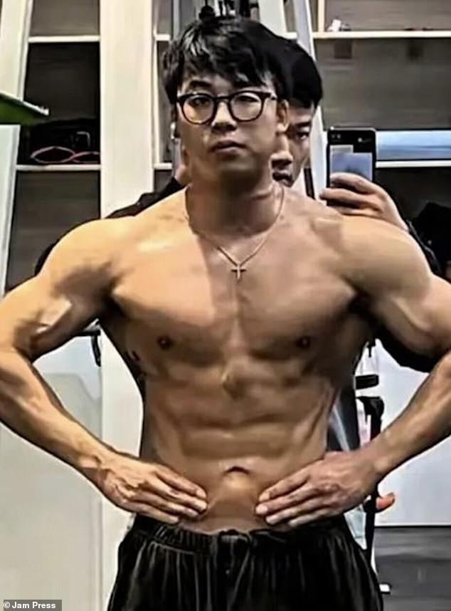 Bodybuilding influencer, 26, dies after complaining his head was ...