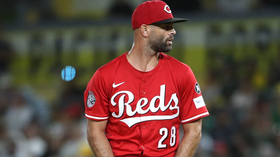 Yankees rumors: NYY pursuing helpful swingman with local ties, Dodgers ...