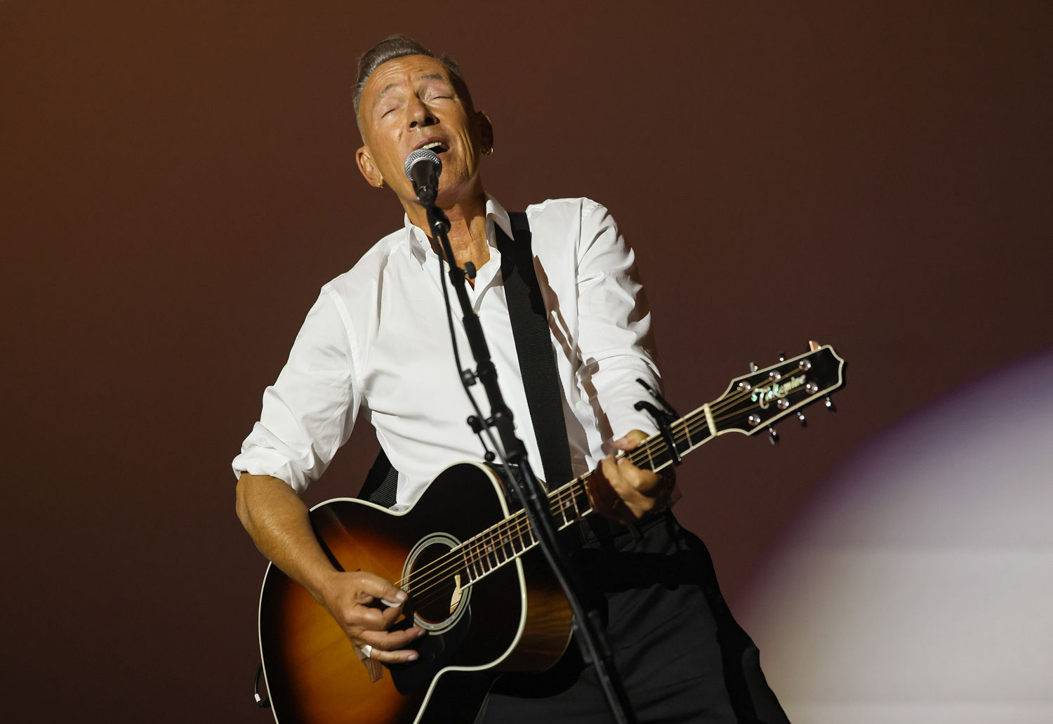 Bruce Springsteen’s 'Streets of Minneapolis' anti-ICE protest song hits ...
