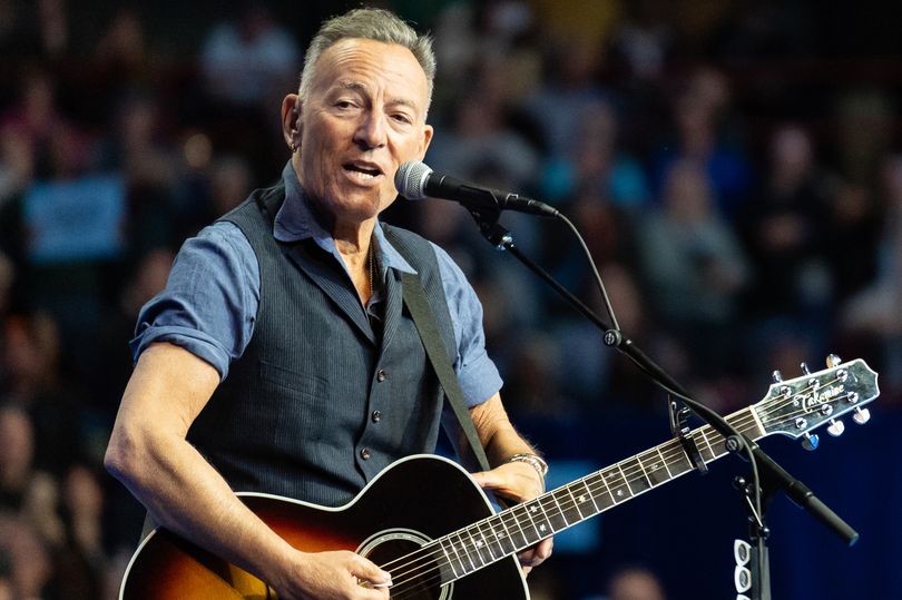 Bruce Springsteen's anti-ICE song soars to the top of iTunes charts