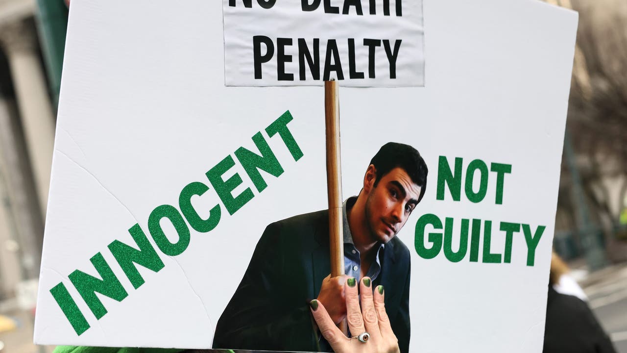 Judge rules federal prosecutors can't seek the death penalty against ...