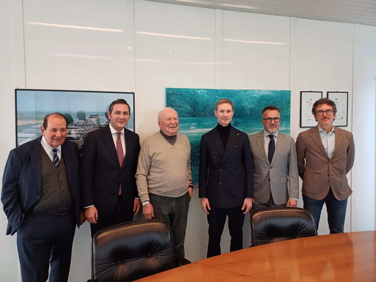 Il presidente del Consiglio regionale Romani in visita alla ZinCol Lombarda