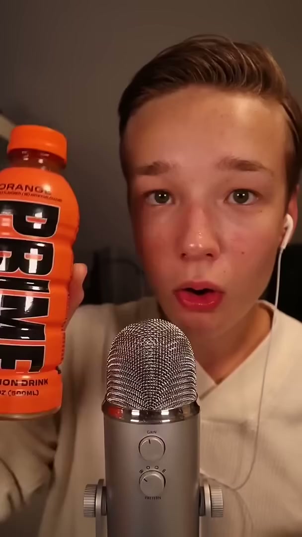 ASMR prime taste test #asmr #prime #primehydration #asmrsleep # ...