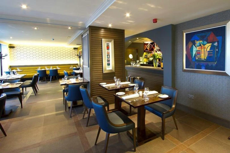 Inside Lorraine Kelly's favourite Scottish restaurant that serves 'very ...