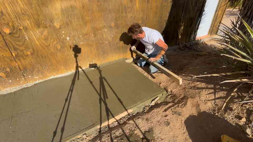 How to mix concrete without a machine - Steele Mixer human powered test