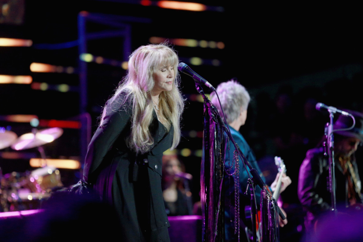 Fleetwood Mac's 'Landslide' joins Spotify's billionaire's club after 51 ...