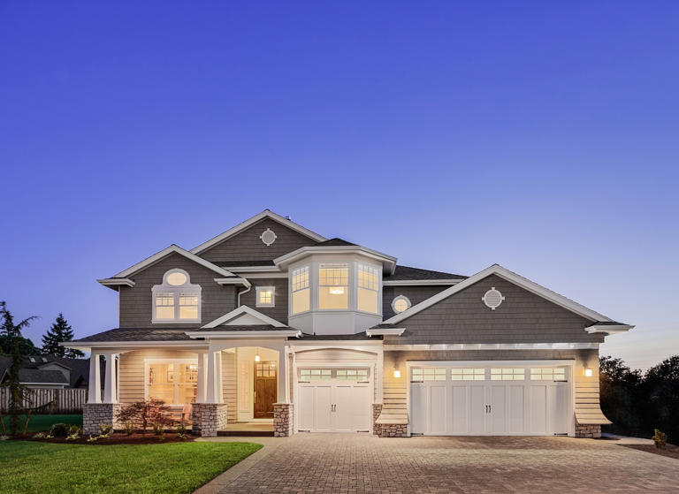 7 tips to keep your home safe while traveling