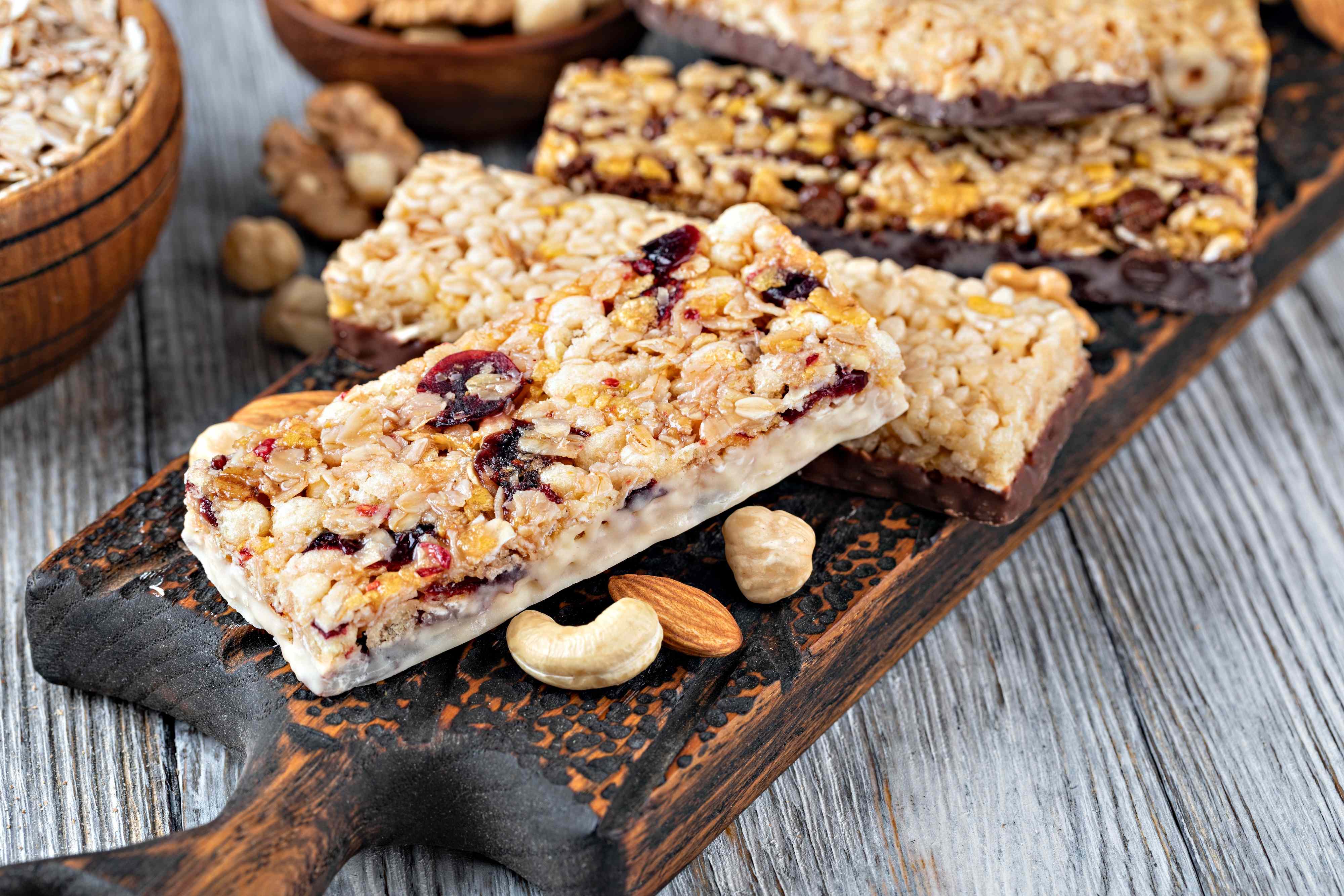 What happens to your blood sugar when you eat a granola bar