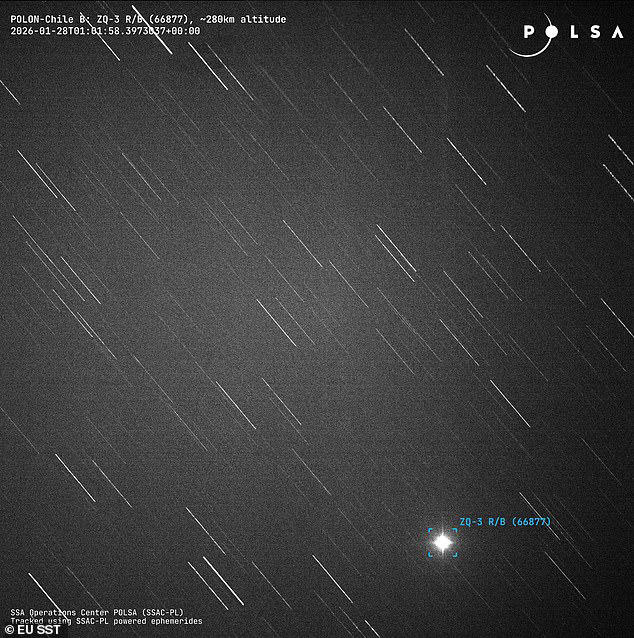 Britain prepares emergency alert as out-of-control Chinese rocket ...