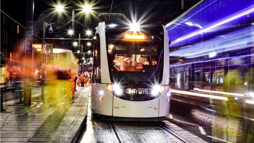 Route for third Edinburgh tram line unveiled