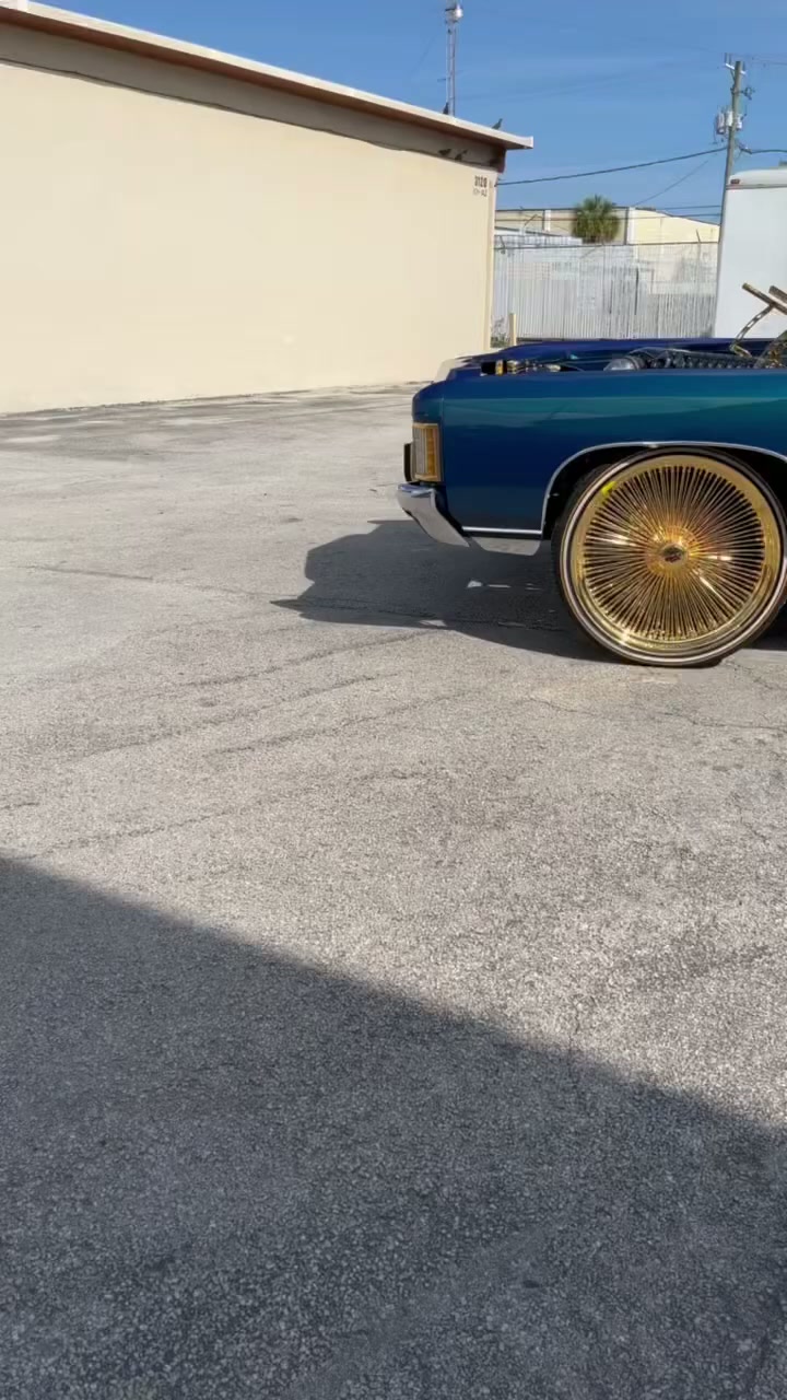 Dirty Sprite Chevy on gold 24’s snatchin off