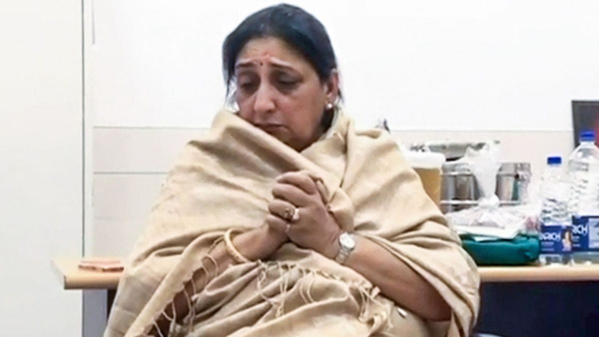 NCP roots for wife Sunetra to replace Ajit Pawar as Dy CM & party chief ...