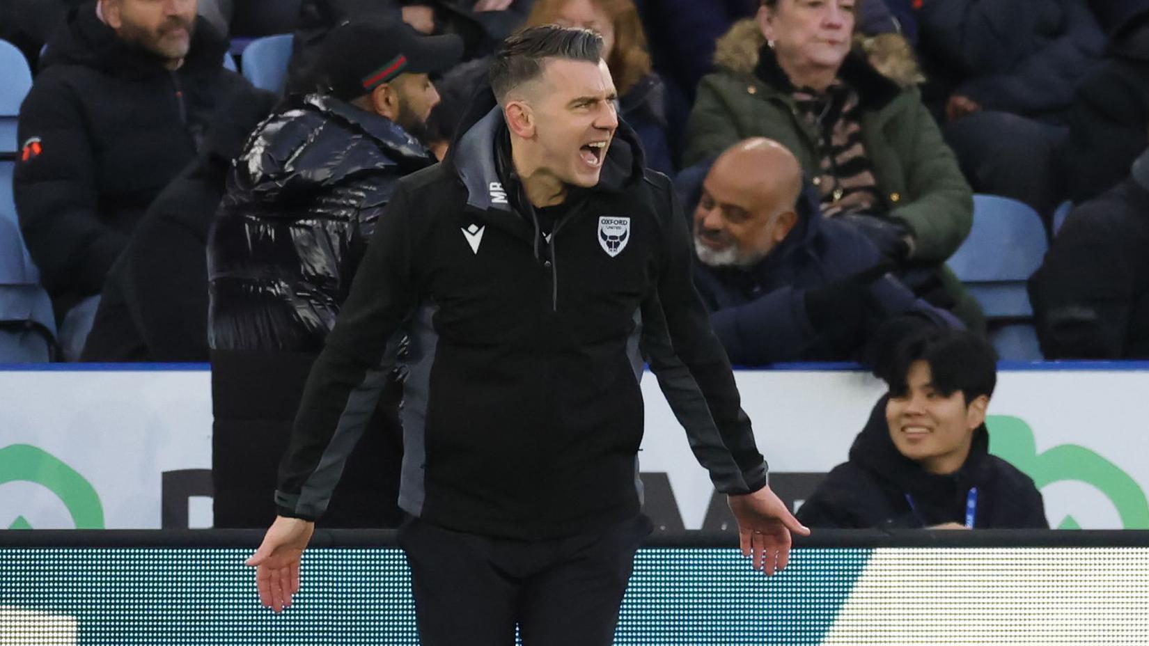 Back-to-back wins not easy - Bloomfield