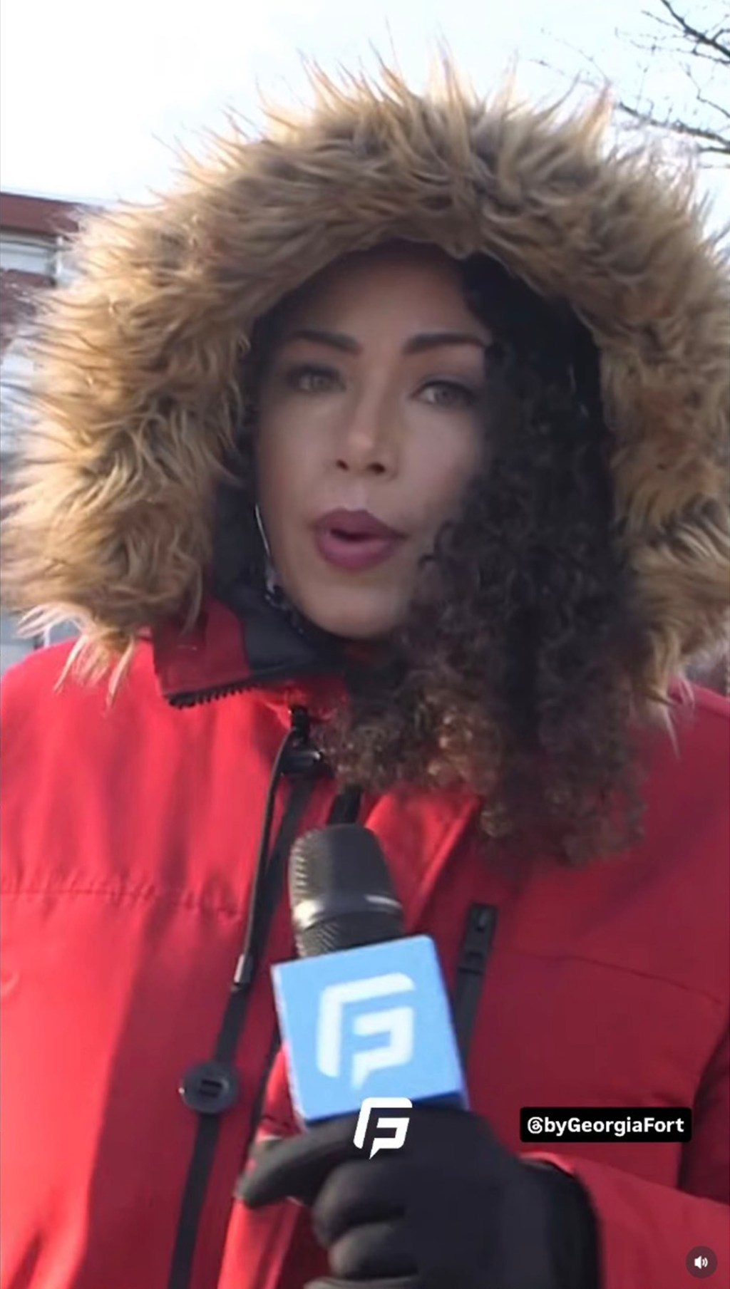 Journalist Georgia Fort livestreams her arrest after allegedly storming ...