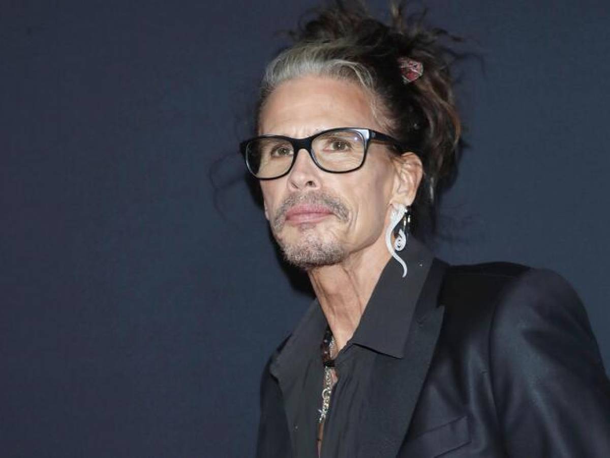 Aerosmith, il cantante Steven Tyler a processo per abusi sessuali su minori