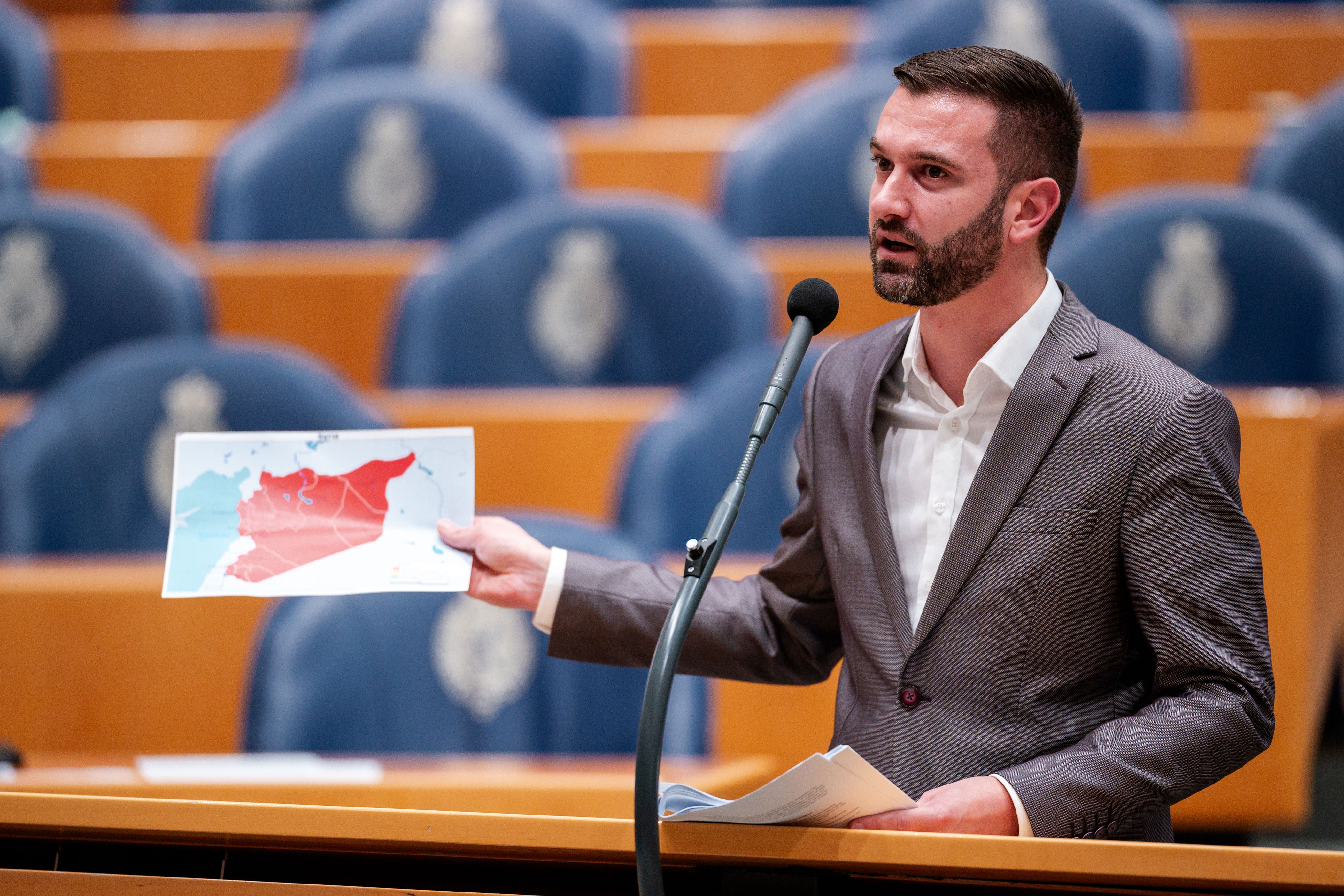 Leon Verdonschot: 'U bent niet de werkelijke geestelijke en ...