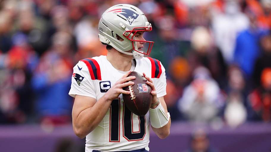 DraftKings DFS showdown captain rankings for Super Bowl LX featuring ...