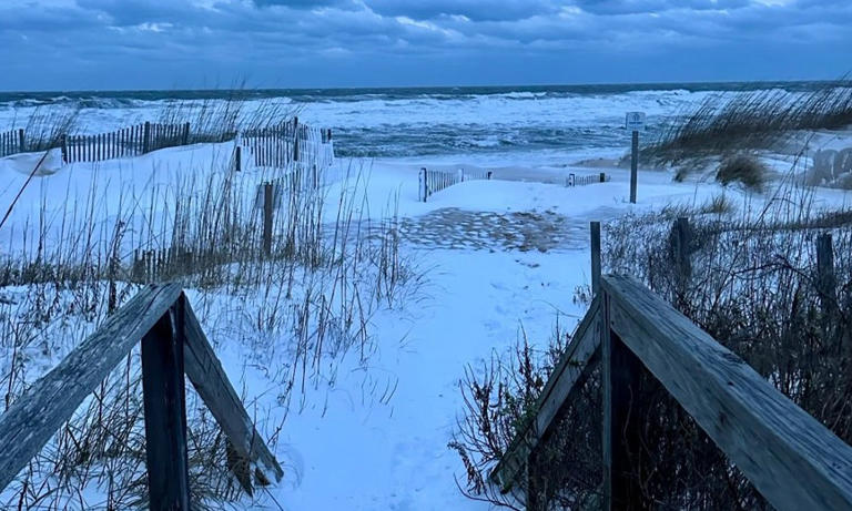 NC officials warn of rare Outer Banks blizzard with dire 'extreme ...