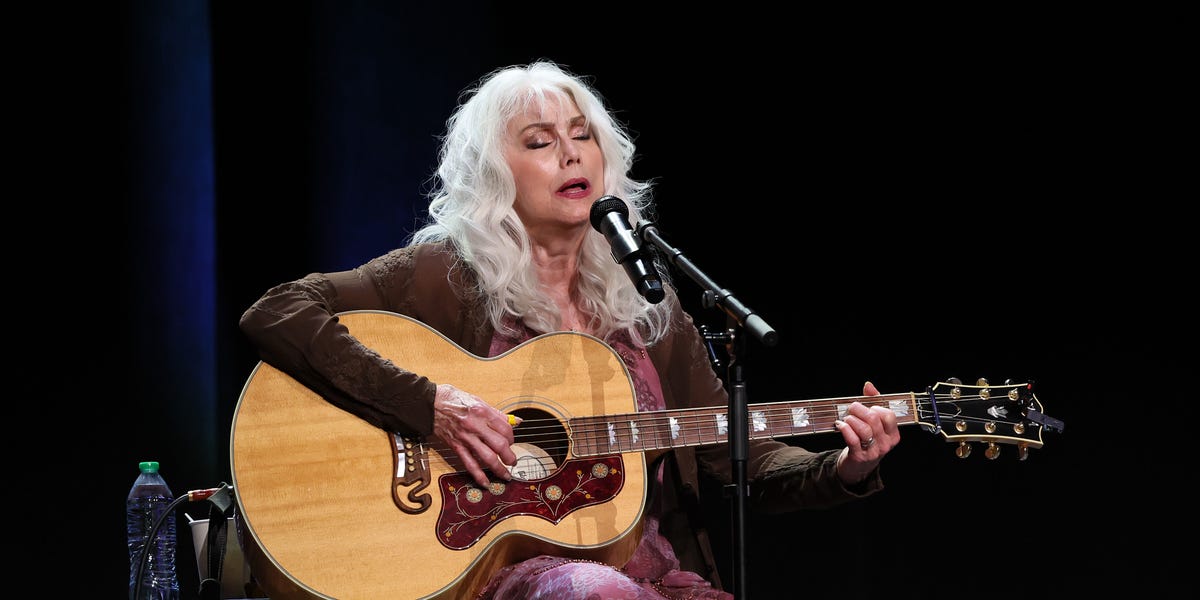 These country music stars have won at least 10 Grammy Awards